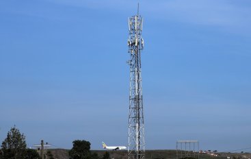 HFCL Introduces Indigenous 5G FWA CPE Solution For India’s Last-mile ...