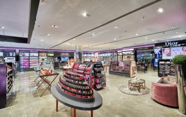 Nykaa Opens 100th Store On Women's Day