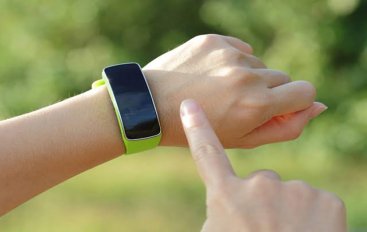India's Wearable Device Market Surges With 53.3% YoY Growth In H1 2023 - BW Disrupt
