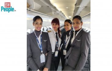 Go First Cabin Crew, Technicians Go On Leave On The Basis Of Salary ...