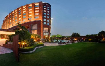 Radisson Blu MBD Noida wins Best Luxury Hotel award - BW Hotelier