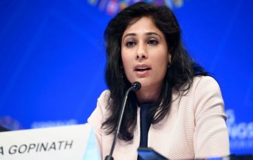 Pollution A Greater Economic Risk Than Tariffs For India: Gita Gopinath ...
