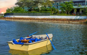 Luxurious sunset on a boat at JW Marriott Bengaluru Prestige Golfshire ...