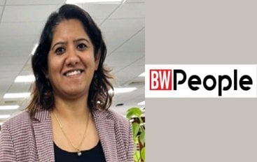 Standard Chartered Elevates Deepti Mohan To Head Of Resourcing, India ...