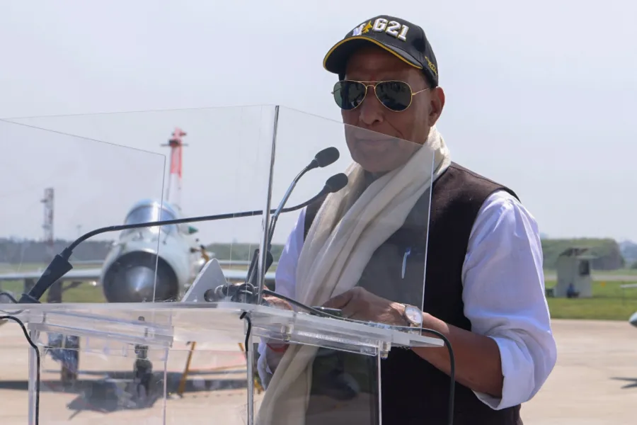 Aastha Poonia Becomes India’s First Female Naval Fighter Pilot - BW ...