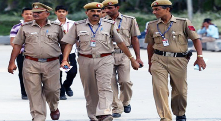 Delhi Police busts FICN racket run by a gang inspired by web series ...