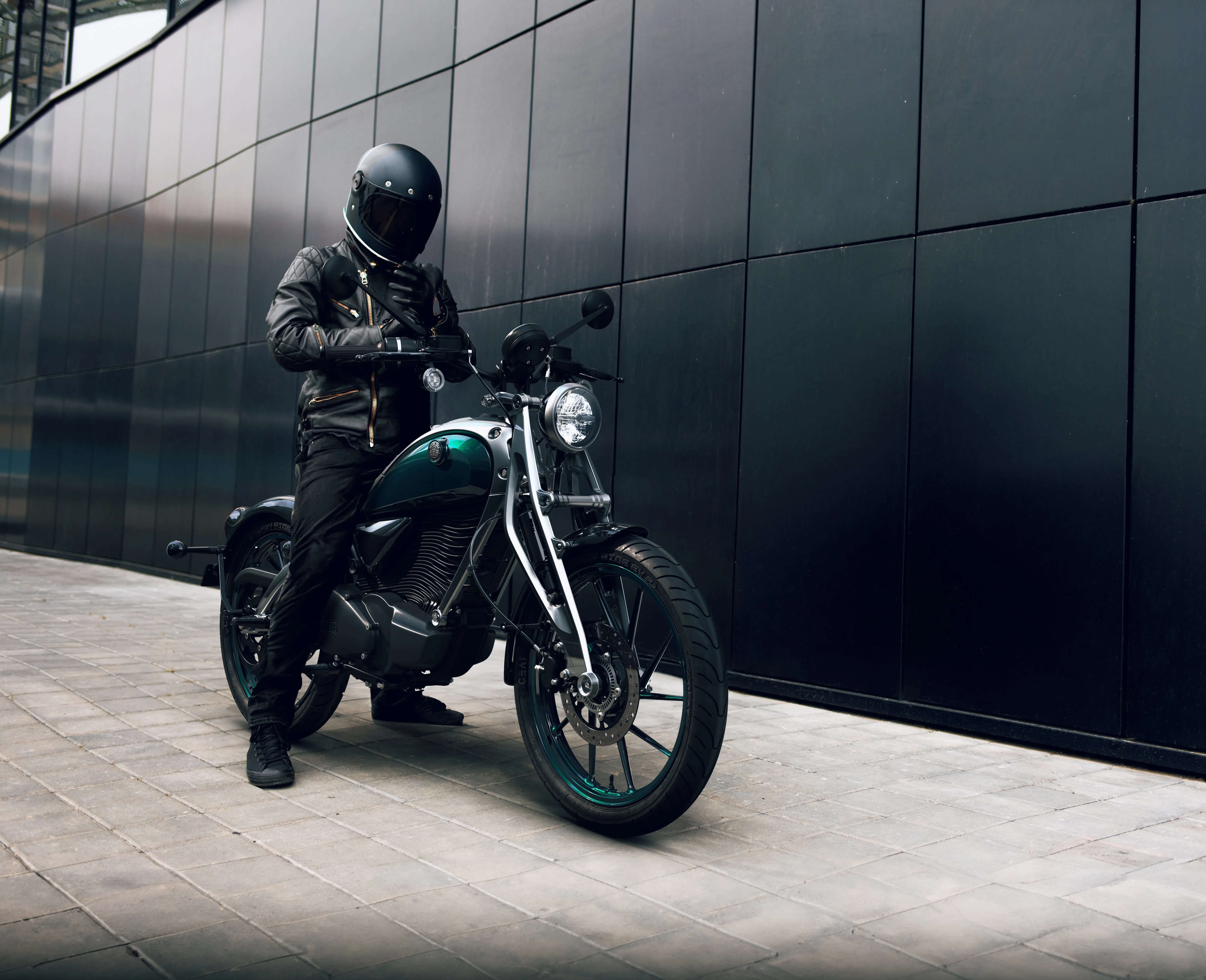 Huawei To Unveil World’s First Triple-fold Smartphone - BW BusinessWorld