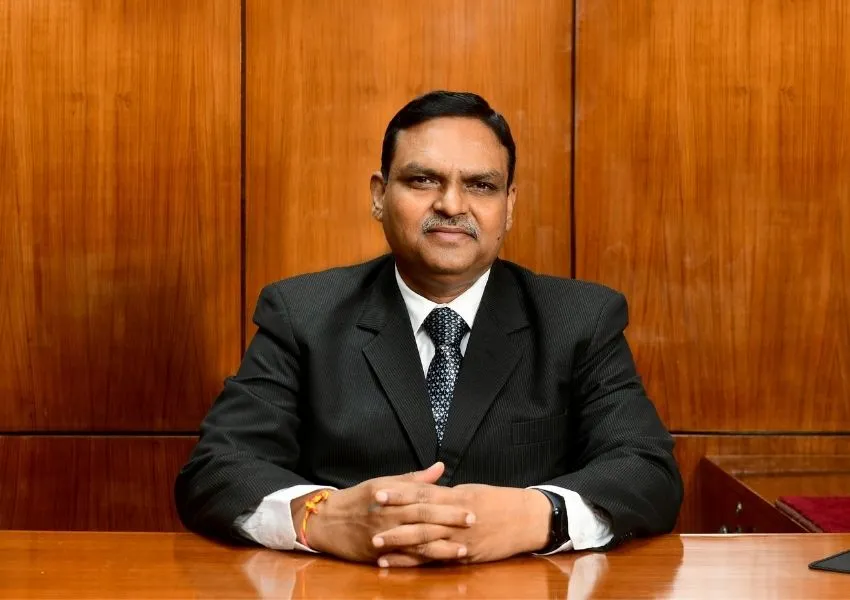 NDDB Chairman Says Wider Dairy Cooperative Network Could Ease ...