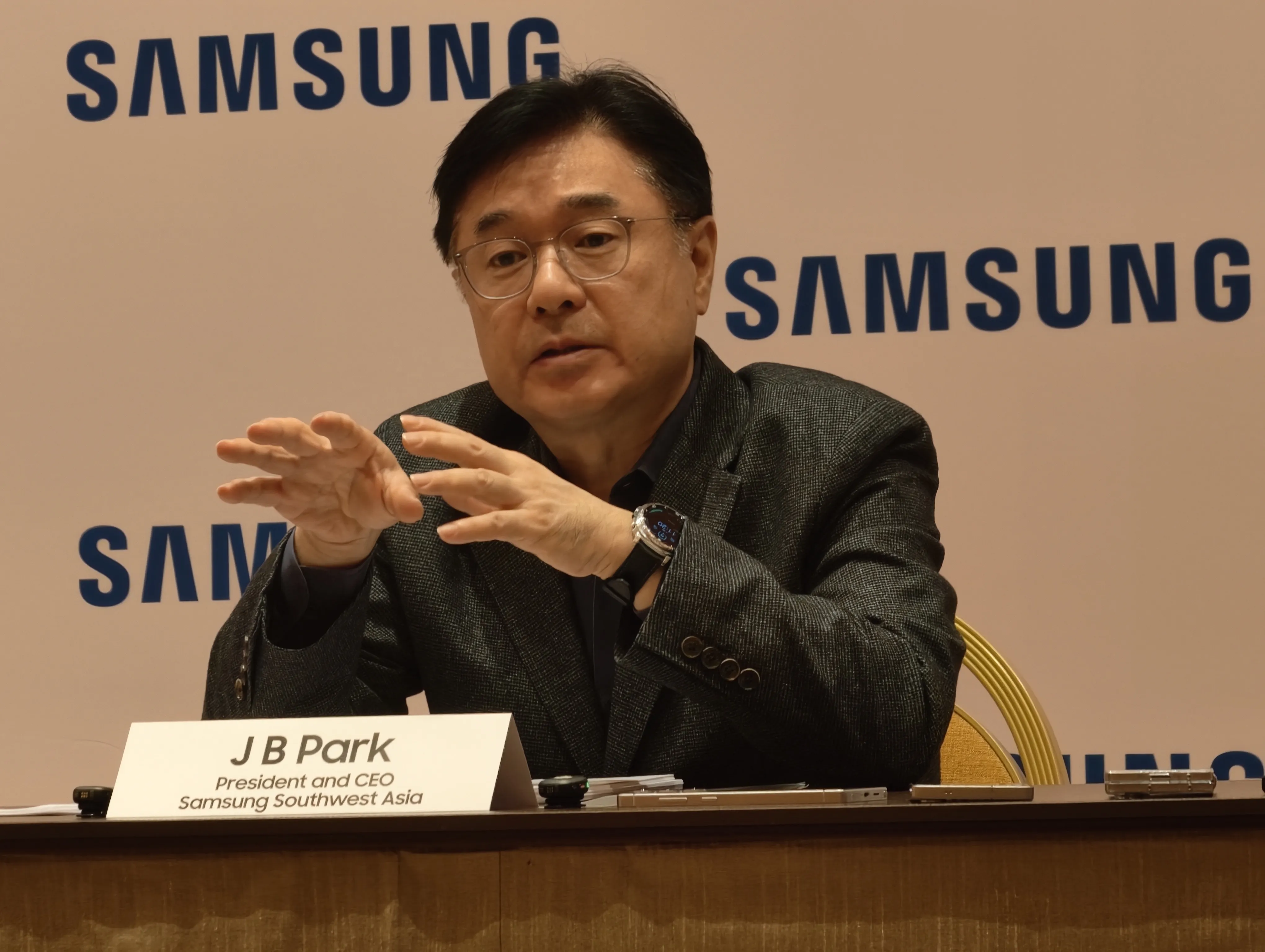 Samsung’s JB Park Confirms Galaxy S26 Ultra Launch In February - BW ...
