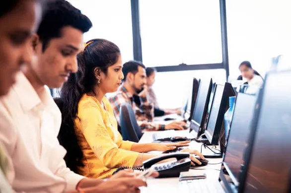 Indian IT Eyes Better Growth In 2025: BFSI, AI And Jobs In Focus - BW ...