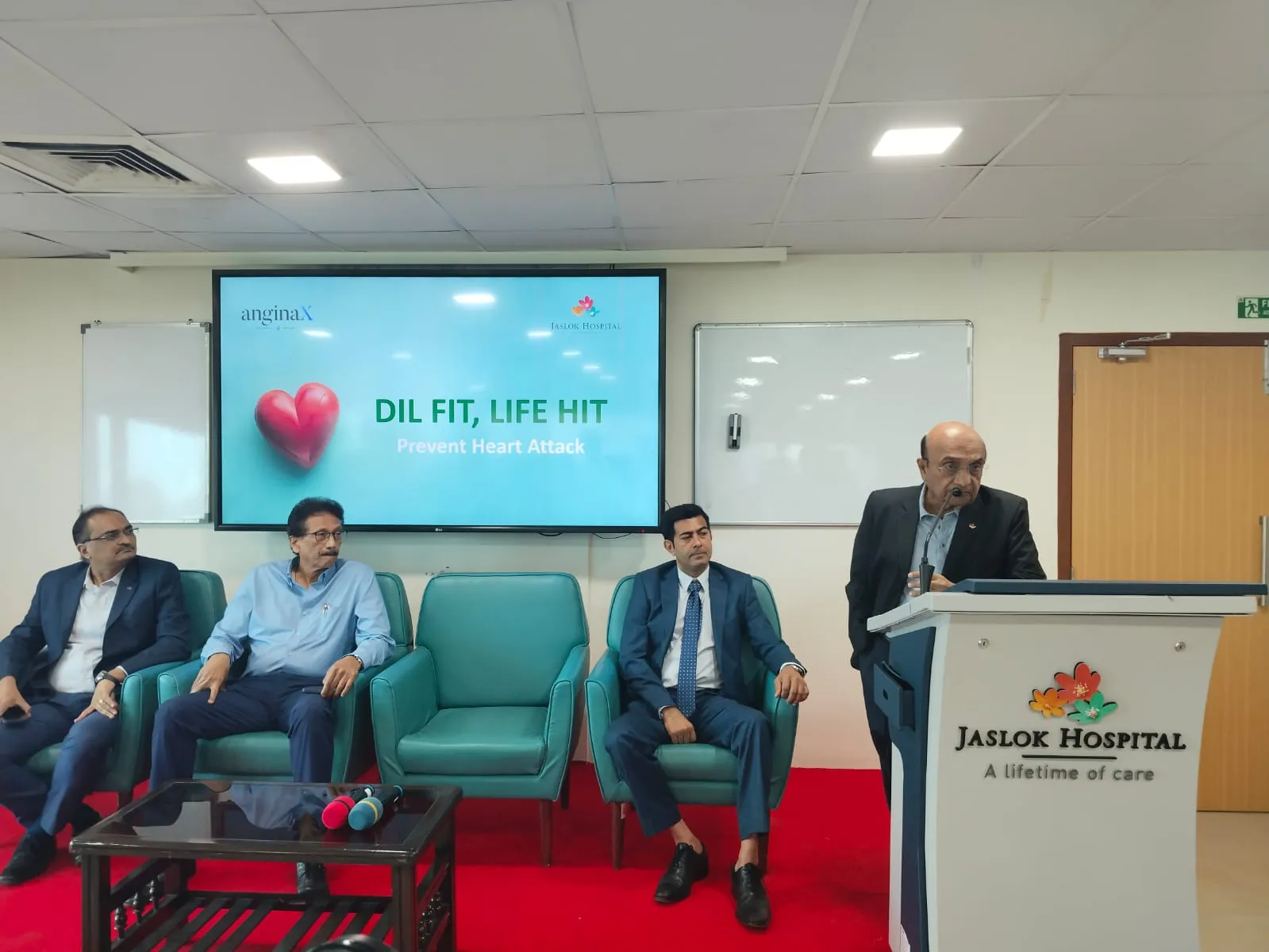 Jaslok Hospital Unveils Maharashtra’s First AI-driven Heart Disease ...