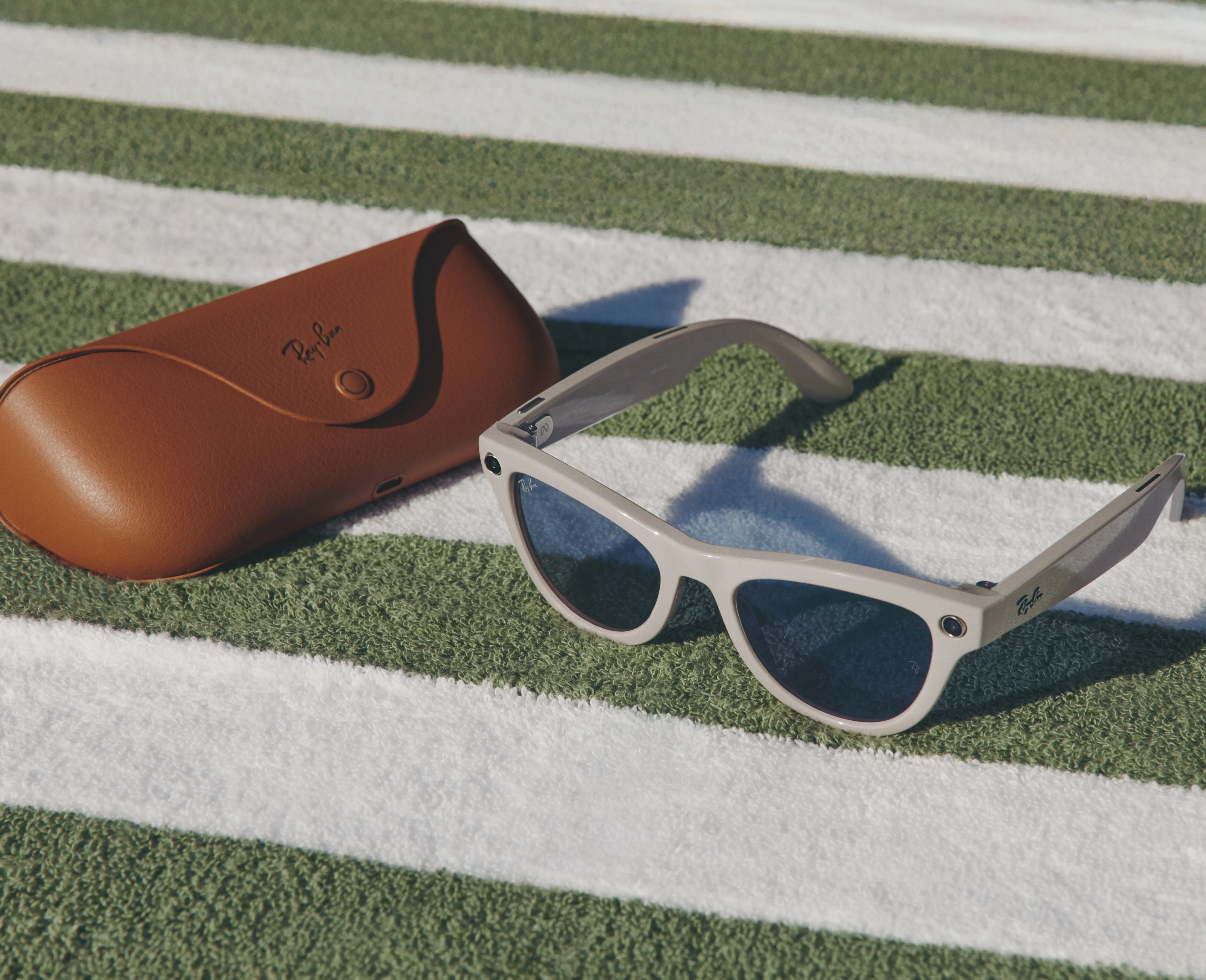 Meta Hypernova Smart Glasses Launching Soon With Display - BW Businessworld