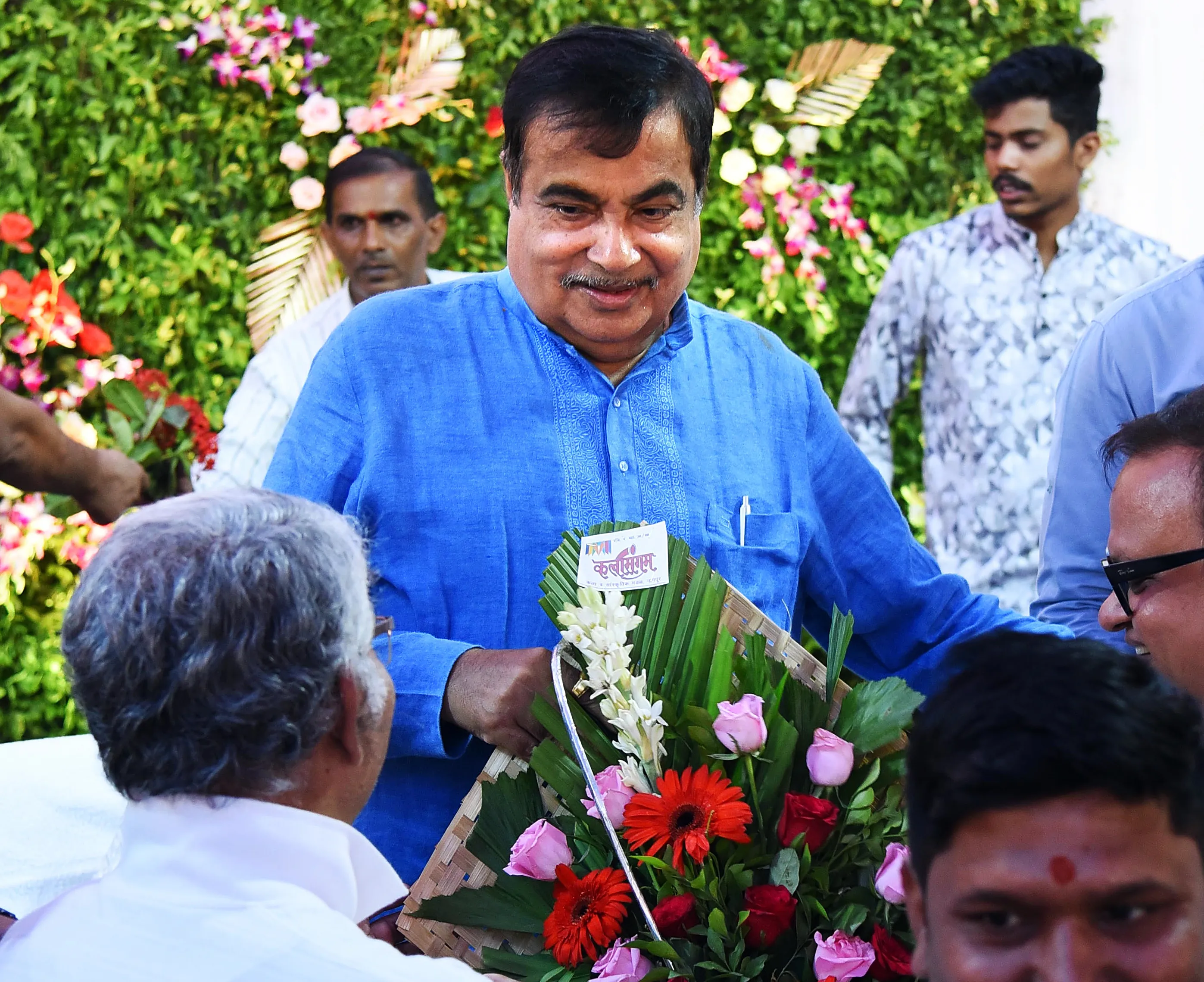 Nitin Gadkari Vows To Make India No 1 Automobile Sector In 5 Years - BW ...