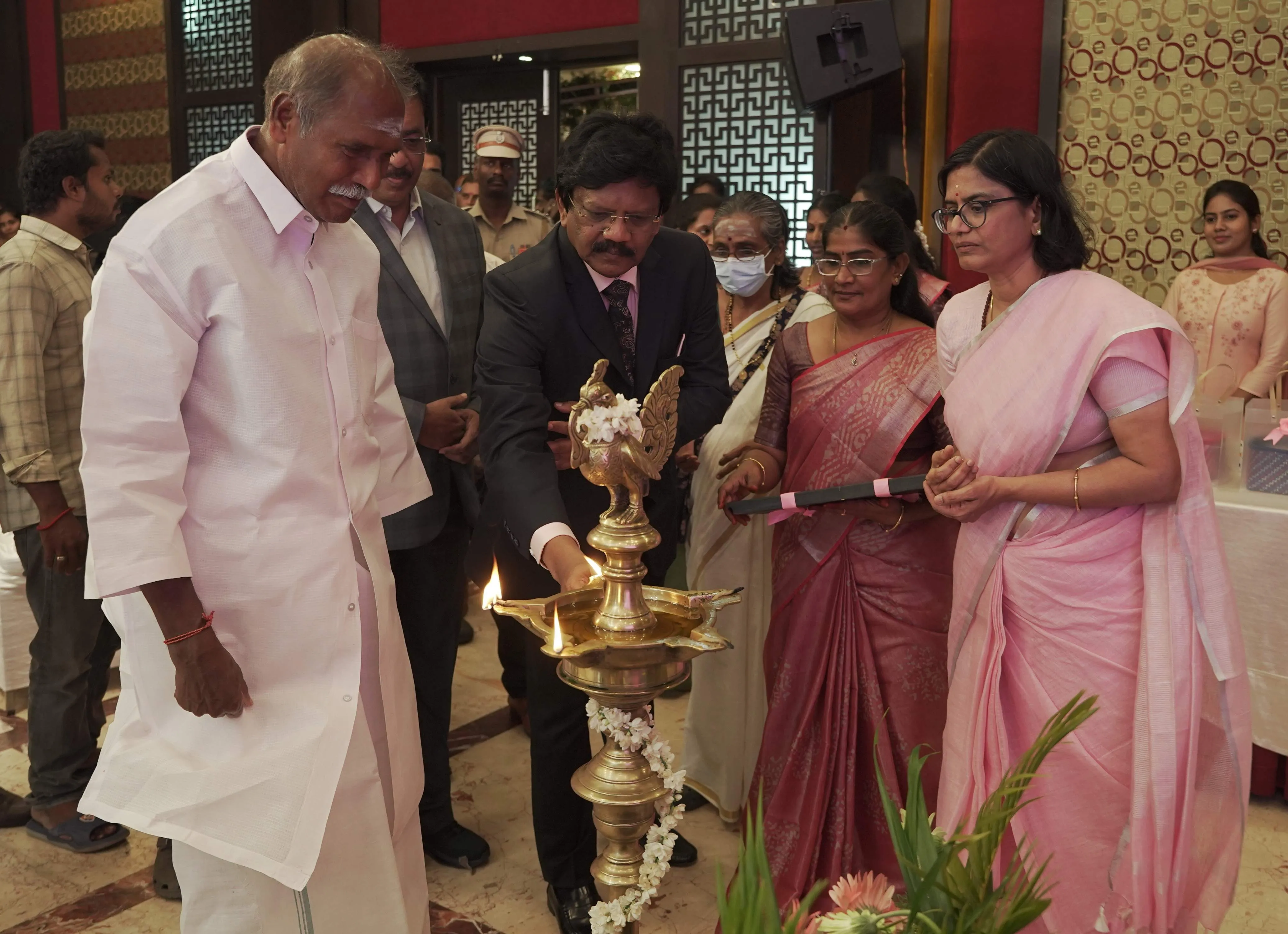 Habuild Smashes Global Record With 7.5 Lakh People In One Online Yoga ...