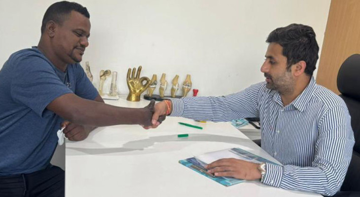 Max Dwarka Restores Hand With Rare Toe-To-Thumb Surgery - BW Healthcare ...