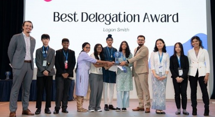 Sancta Maria Students Receiving Best Delegation Award At ISP MUN ...