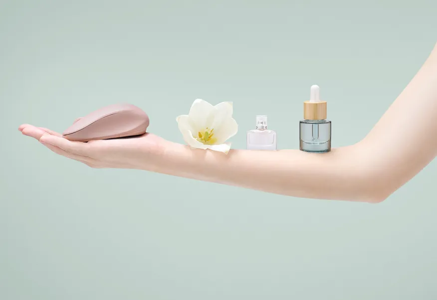 Asus Unveils Fragrance Mouse MD101, Marshmallow Keyboard KW100 Colours ...