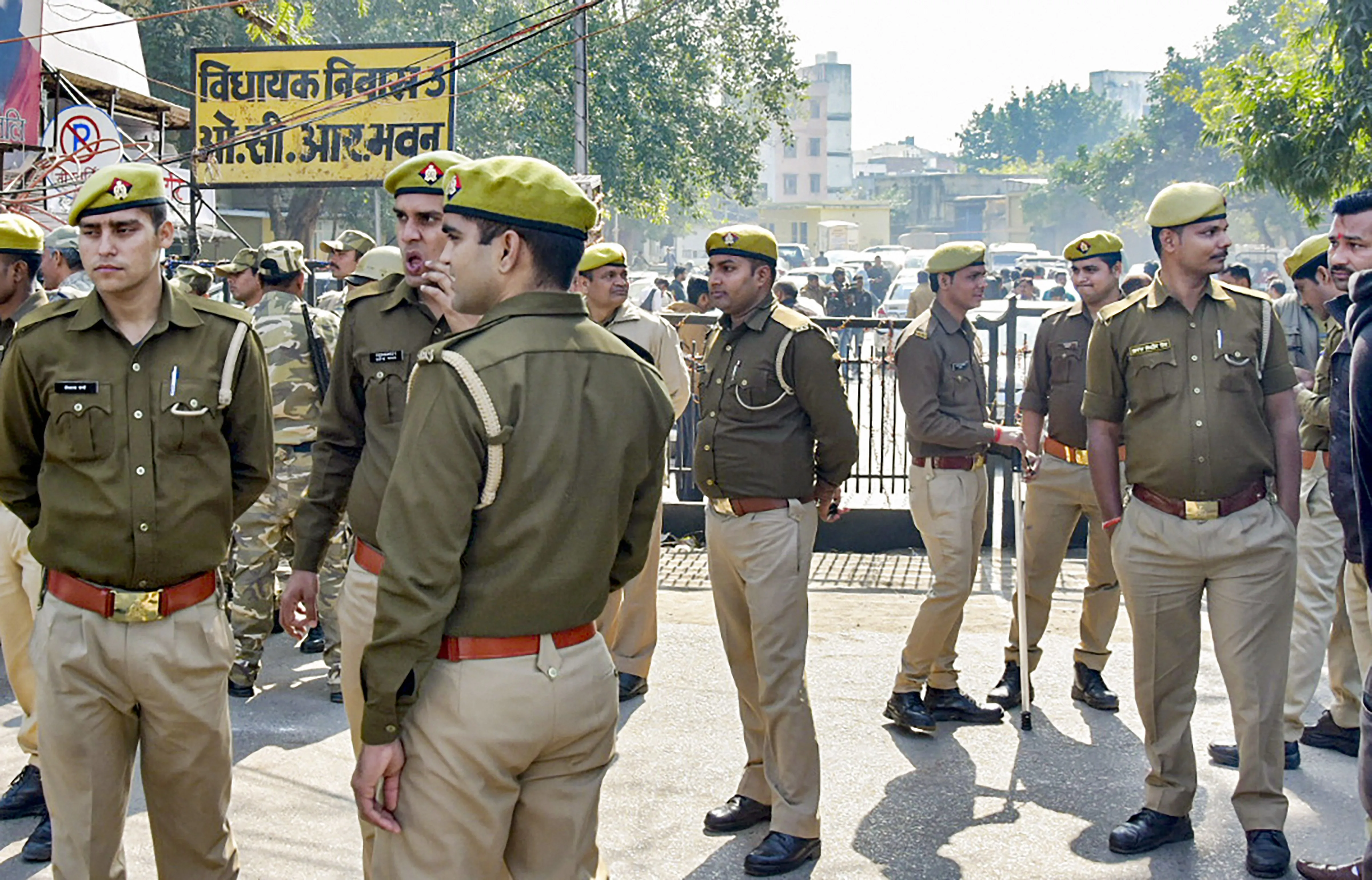 Bihar Police issues order on filing FIRs on broadcasting of 'vulgar ...