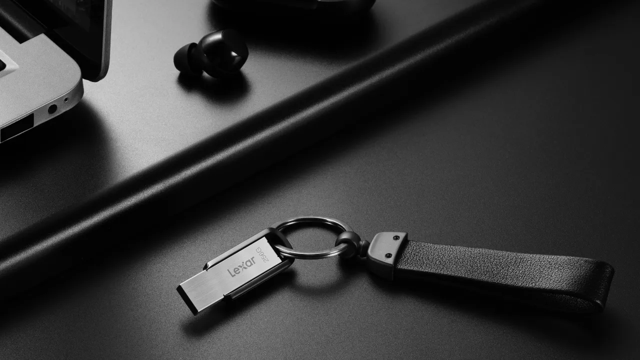 Lexar Introduces JumpDrive M400 USB 3.0 Flash Drive in India - BW ...