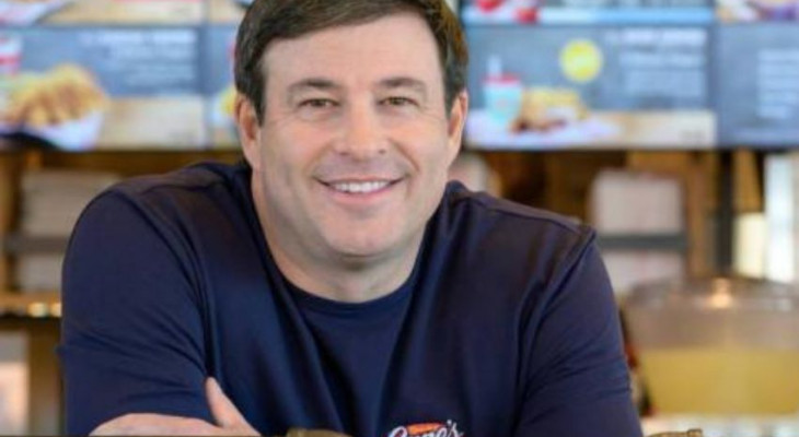 Raising Cane's CEO Flags Job Hopping As A Red Flag In Hiring - BW People