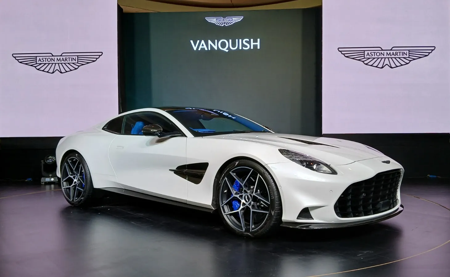 Mahindra Reveals Prices For Thar Roxx 4x4 Variants; Start At ₹18.79 Lakh