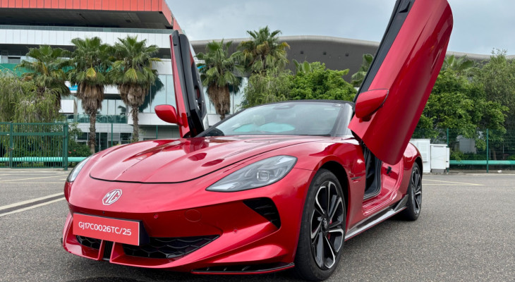 First Drive Review: MG’s Boldest Car Yet - Cyberster On Track - BW ...