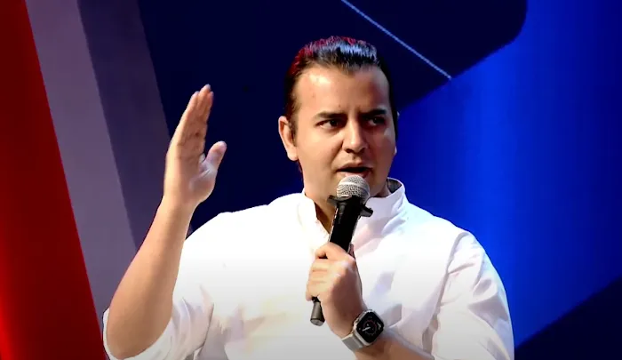 How Paytm CEO Vijay Shekhar Sharma Went From Making Rs.10K Per Month To ...