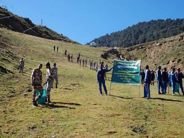 About 200 ITBP jawans participate in 'Swachhata drive' in Auli - BW ...