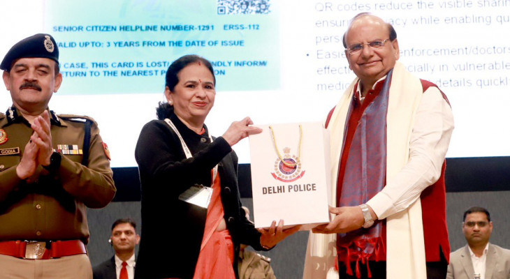 Delhi L-G distributed special smart ID cards to senior citizens in an ...