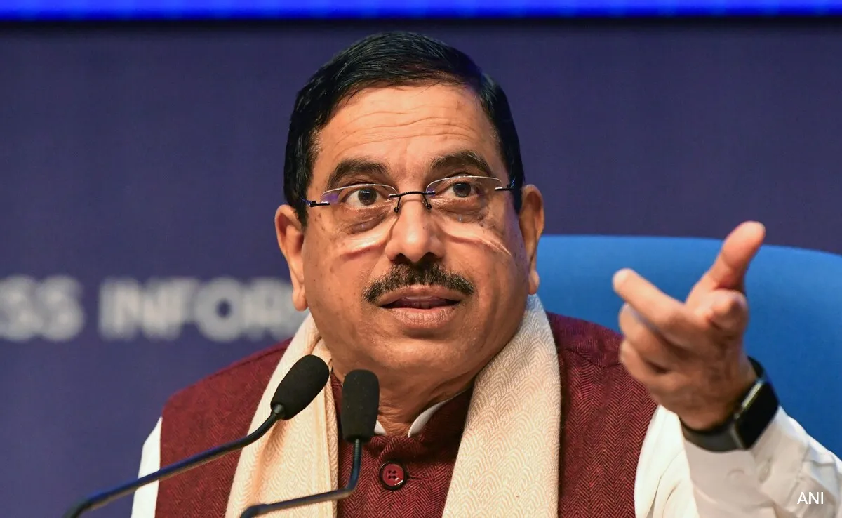 MNRE Minister Pralhad Joshi Among 100 Most Powerful Climate Leaders ...