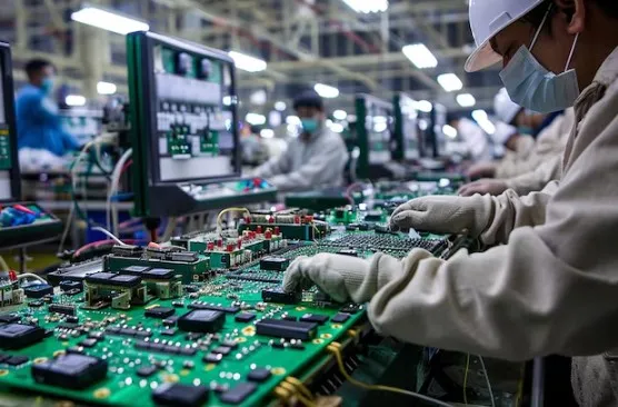 Samsung Galaxy S26 Privacy Display Signals New Hardware Security Era ...