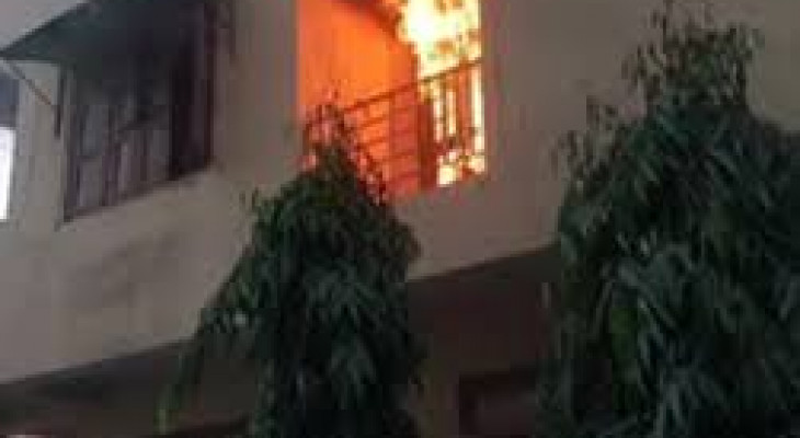 Fire breaks out in a home in Ghaziabad after AC unit bursts - BW Police ...