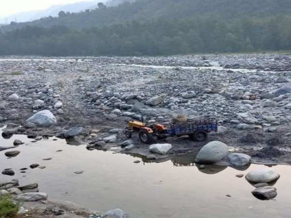Himachal Pradesh Police issues 8 challans under Mining Act - BW ...