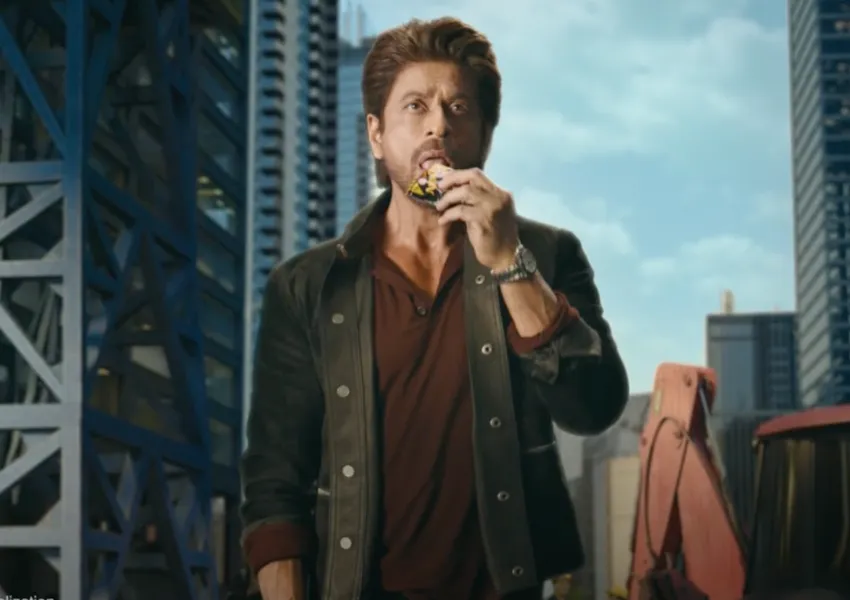 SRK Brings ‘Wow’ To Every Bite Of Sunfeast Wowzers - BW Marketing World