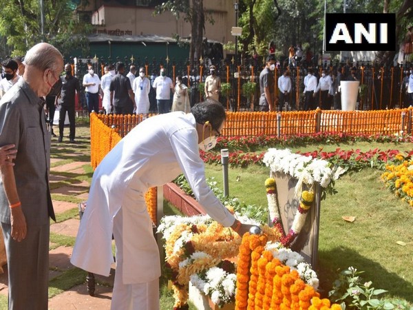 Uddhav pays homage to Bal Thackeray on his death anniversary - BW ...